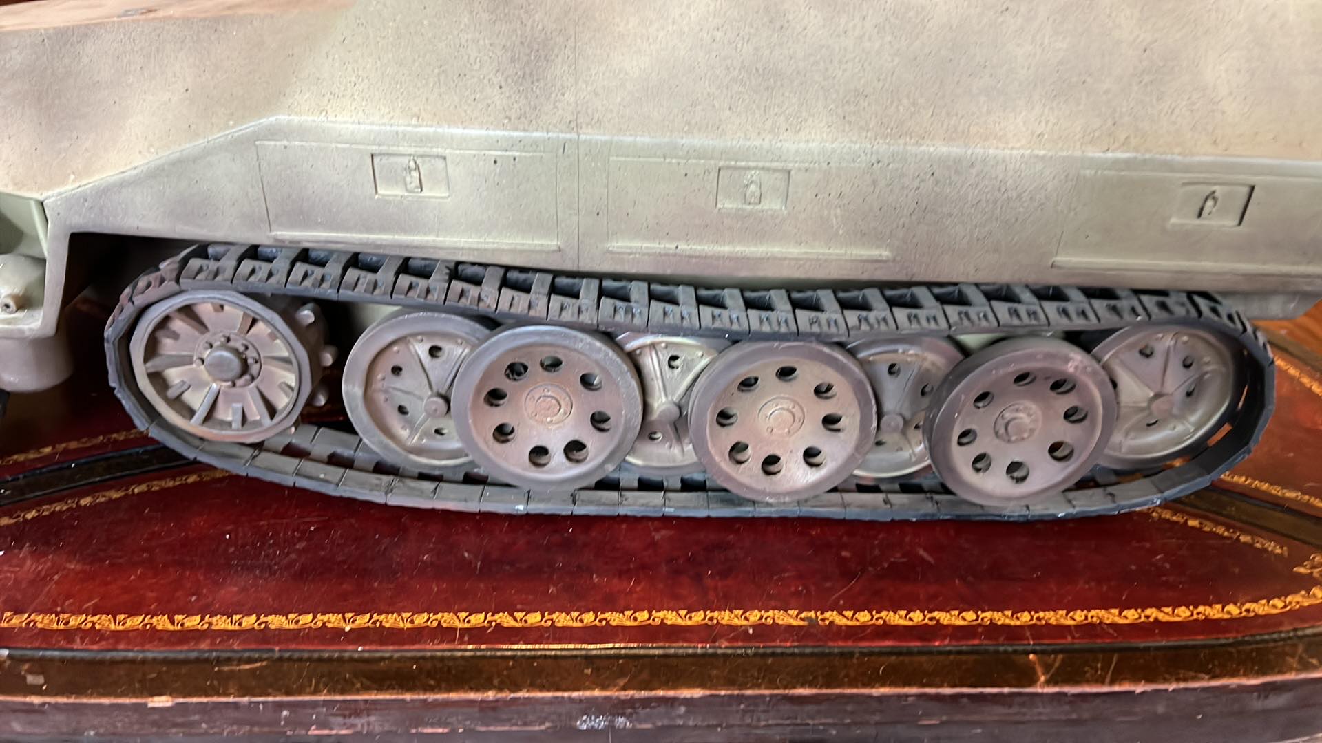 1/6 Static Vehicles — Field of Armor Tanks